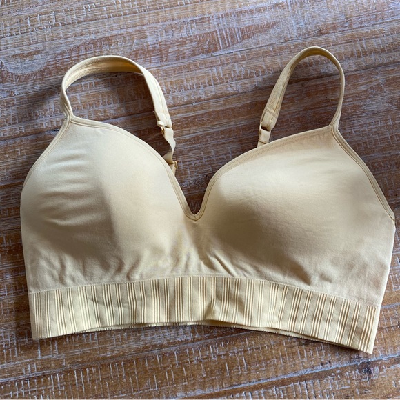 Athleta | Intimates & Sleepwear | Athleta Pale Yellow Padded Bra Ribbed ...